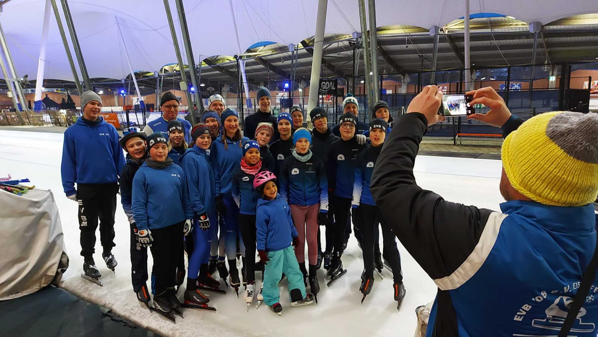 Schülerwettkampf in Deventer, NL - EVB '08 Eislaufen in Berlin